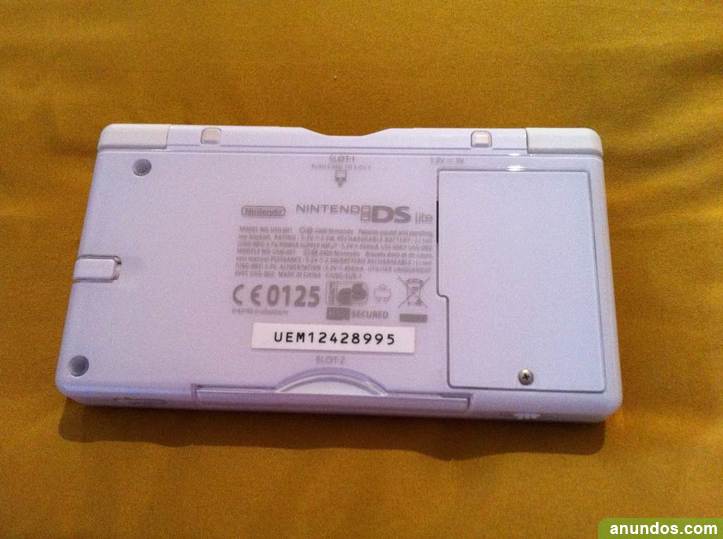 Nintendo DS Lite blanca + cartucho flash - Madrid Ciudad