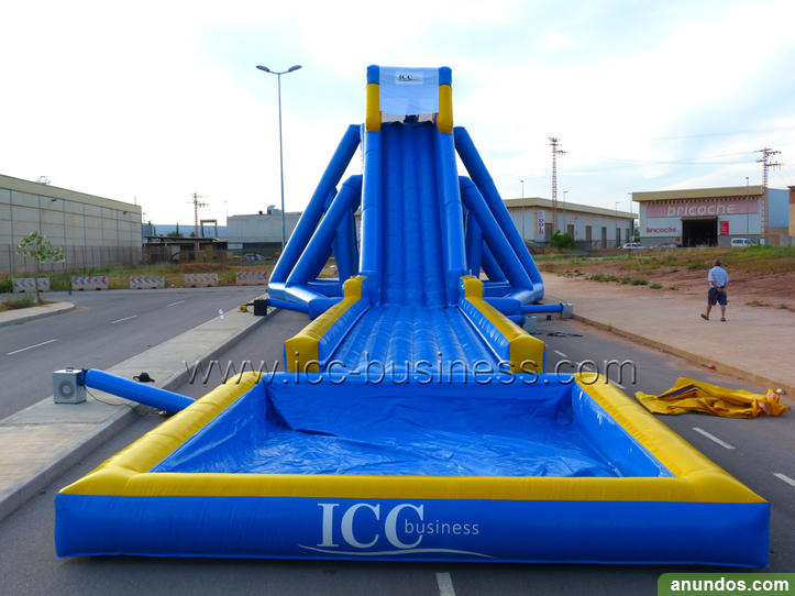 Super tobogan acuatico gigante - Vila-real