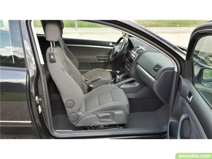 Volkswagen Golf 1.6 FSI Sportline - Artana