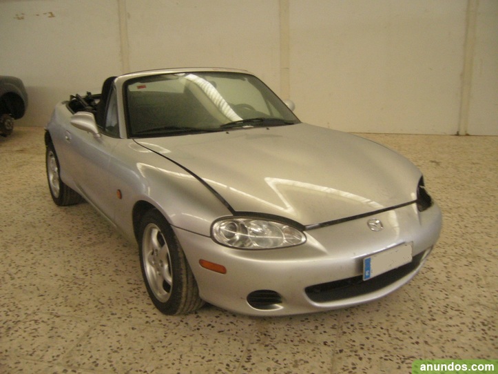 Mazda MX5 NB2, de 1600cc, coche color gris plata - Caravaca de la Cruz